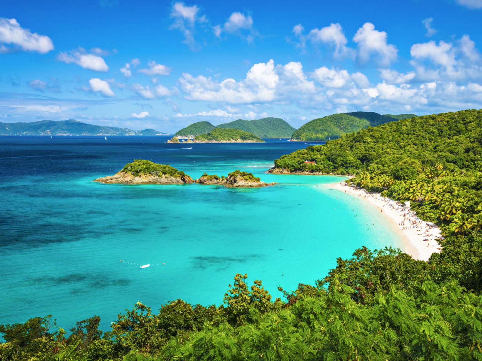 BVI vs USVI: Which Virgin Island Should you Choose? - Windward Yachts
